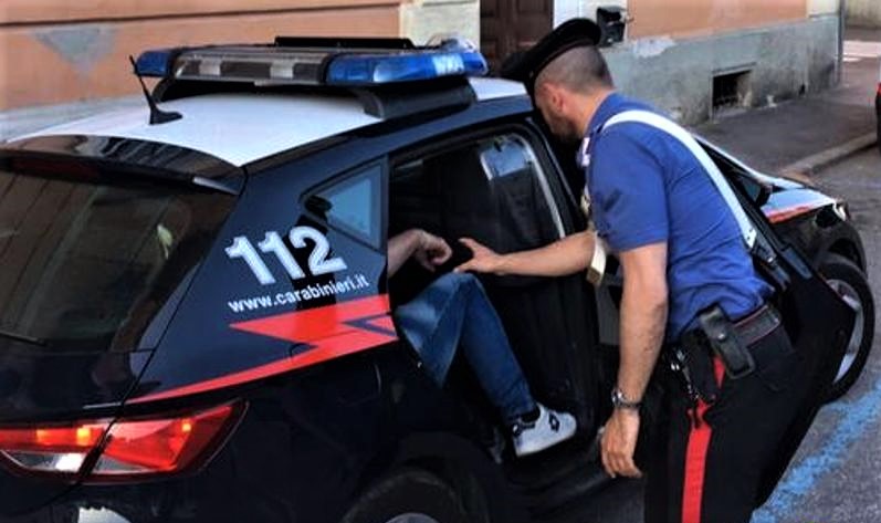 Milazzo, arrestato brigadiere della Finanza: è accusato di estorsione