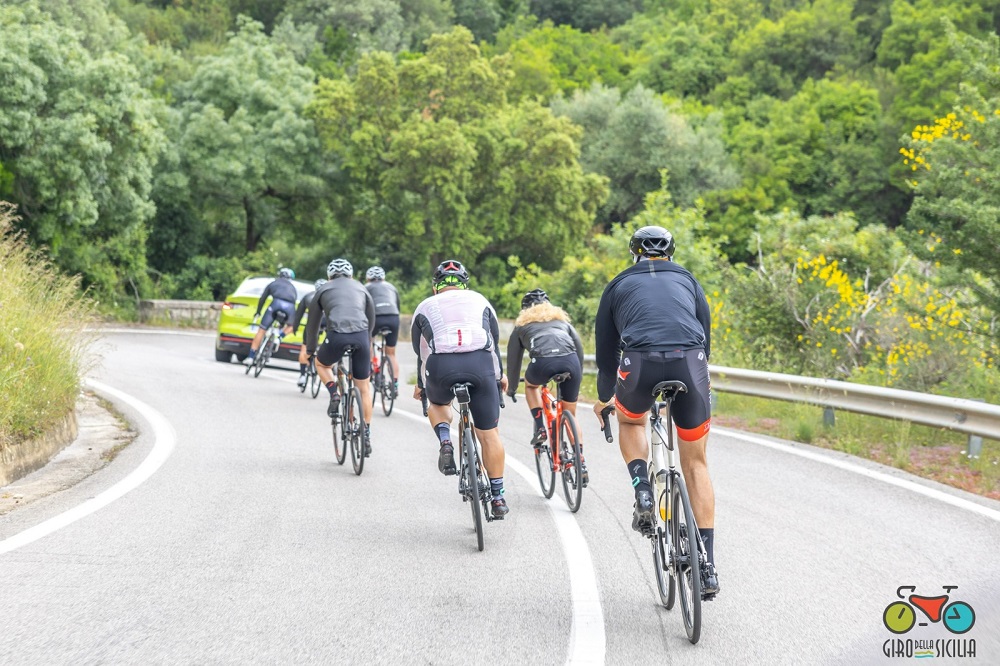 Giro della Sicilia, in sella per scoprire le bellezze dei Nebrodi. Si ... Giro della Sicilia, in sella per scoprire le bellezze dei Nebrodi. Si ...